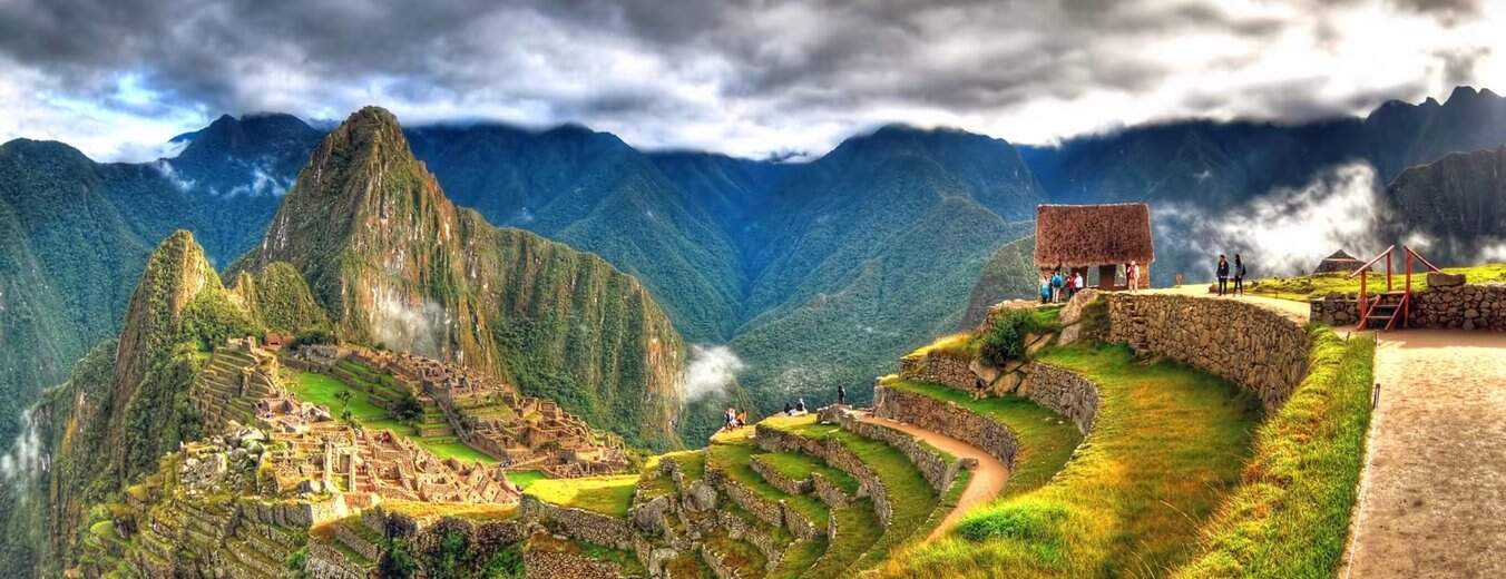 Machu Picchu by Train vs Bus: Which Route Should You Choose? (2026 ...